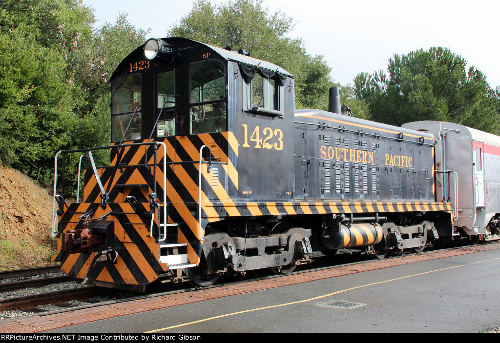 SP 1423 Locomotive (NW2)